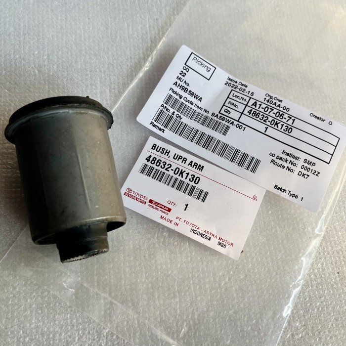 Jual Bush Bushing Upper Arm Atas 48632-0K130 Toyota Fortuner Hilux 2005 ...