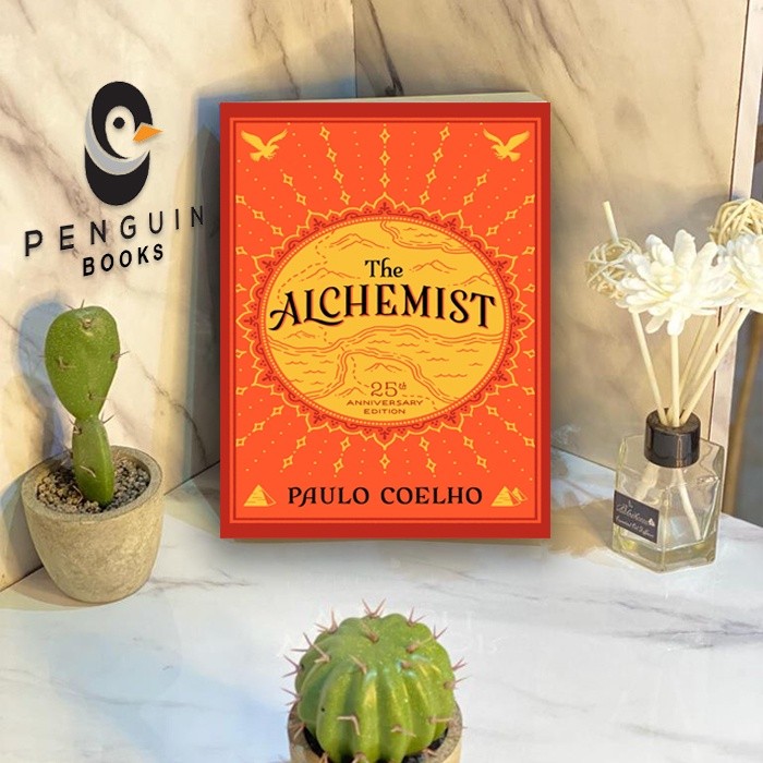 Jual The Alchemist by Paulo Coelho - Bersegel | Shopee Indonesia
