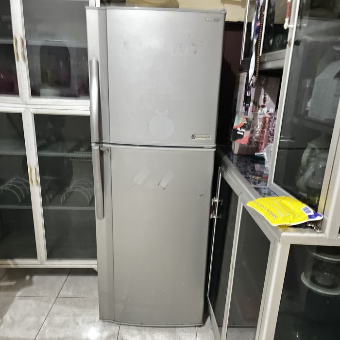 Jual KULKAS SHARP 2 PINTU SECOND | Shopee Indonesia
