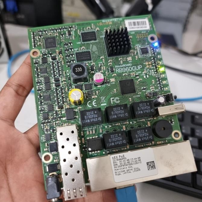 Jual Mikrotik Routerboard hEX POE RB960PGS 5Port Gbe 1port Sfp Mipsbe ...