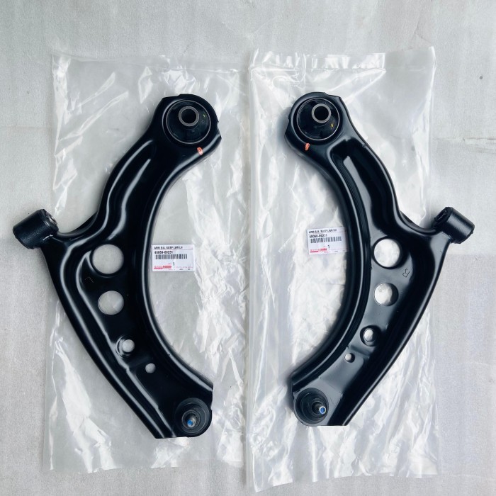 Jual Lower Arm Assy Sayap komplit Set Kanan Kiri. Toyota Sienta All New ...