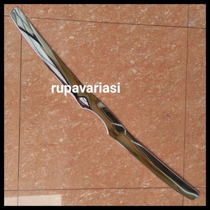 Jual Cover List Hodlist Depan Toyota Inova Innova Lama 2004 Sd 2007 ...