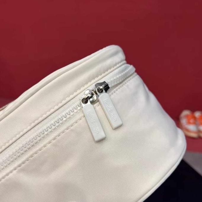 Jual Sale Lululemon Oval Top-Access Kit 3.5L | Shopee Indonesia