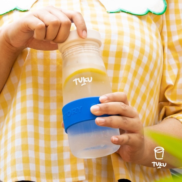 Jual TUKU x CHAKO LAB Milk Glass Bottle 560ml | Shopee Indonesia