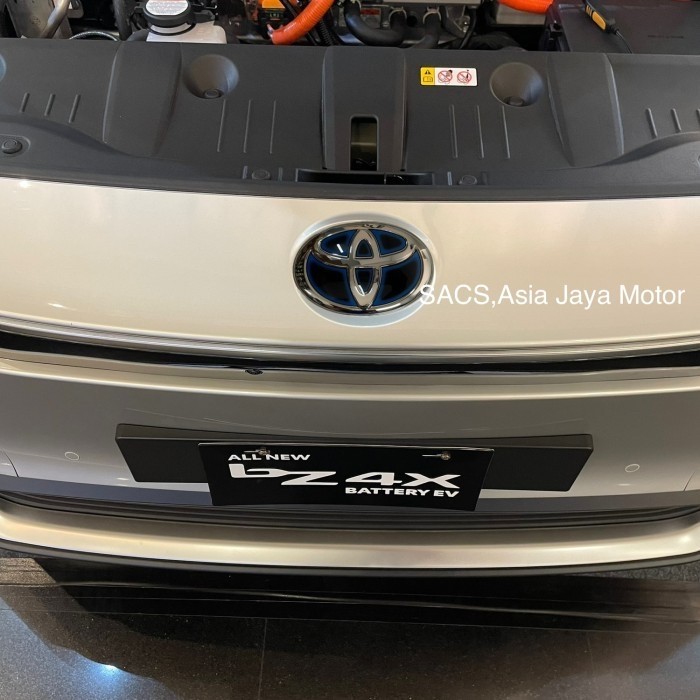 Jual Terl4ris!!@ Emblem hybrid Toyota BZ4X | Shopee Indonesia
