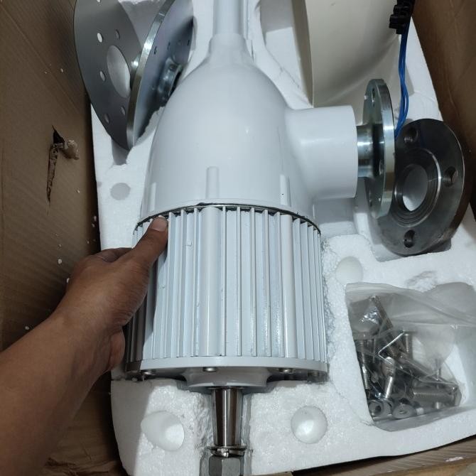 Jual Generator Wind Turbine 1000W Pembangkit Listrik Tenaga Bayu Pltb ...