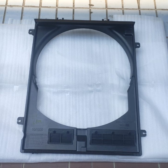 Jual Baru Shroud Radiator Besar Asli Mitsubishi All New Pajero Sport ...