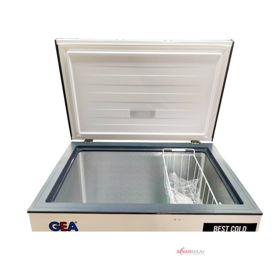 Jual Chest Freezer GEA AB-318R / AB 318 R Freezer Daging 318 Liter ...