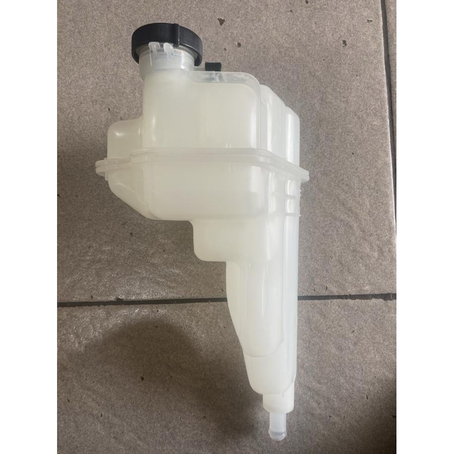 Jual Tabung Air Radiator Innova Reborn Fortuner Vrz Hilux Revo Diesel ...