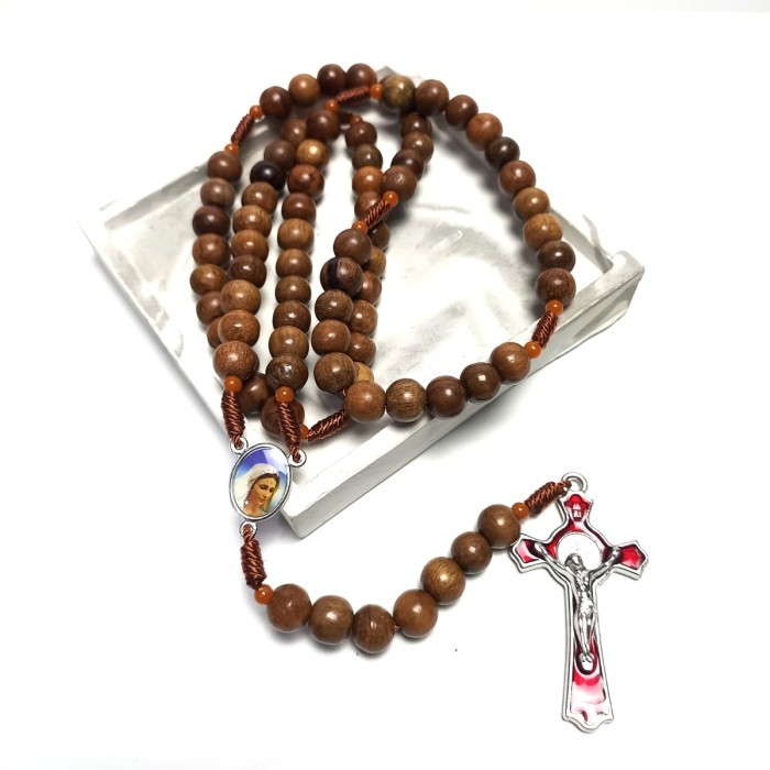 Jual Azzatun - Kalung Rosario Eksklusif 77 Bapa Kami Kayu Gaharu Original / Devosi Rosario 77 ...