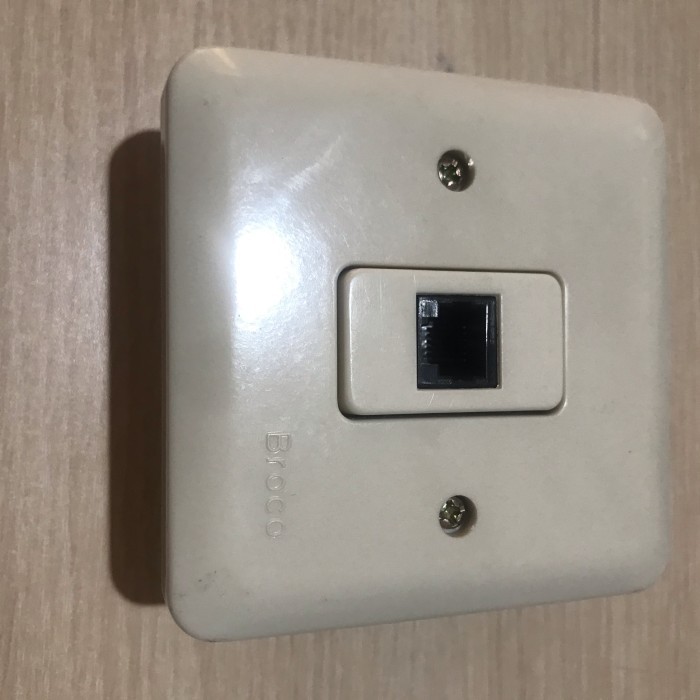 Jual Stop Kontak Soet Telepon Outlet Inbow Dinding Broco New Gee 5171 ...