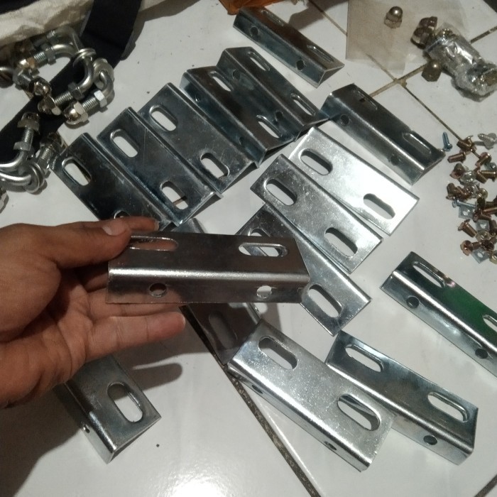 Jual BREKET ROOF RACK BAGASI ATAS MOBIL MERK PLATINUM SUN RACK SAMA ...