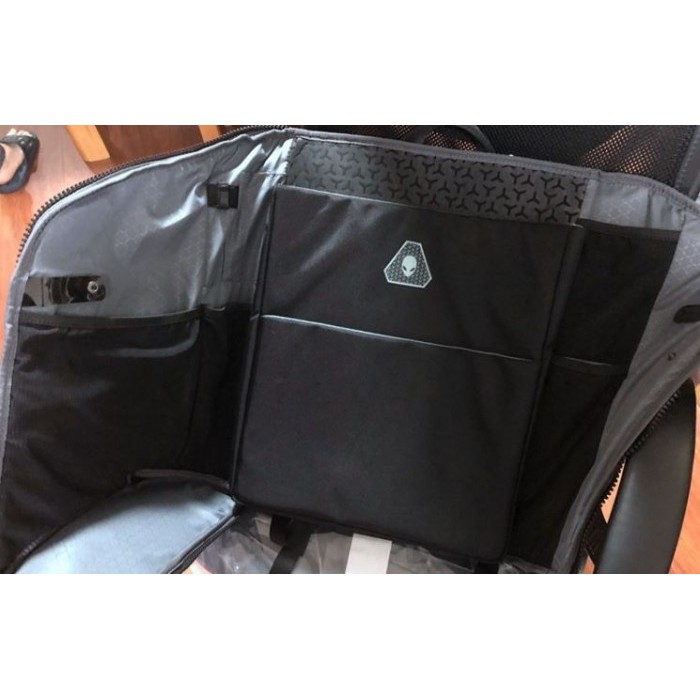 Jual Banyak Dicari Tas Laptop Gaming Backpack Genuine Dell Alienware ...