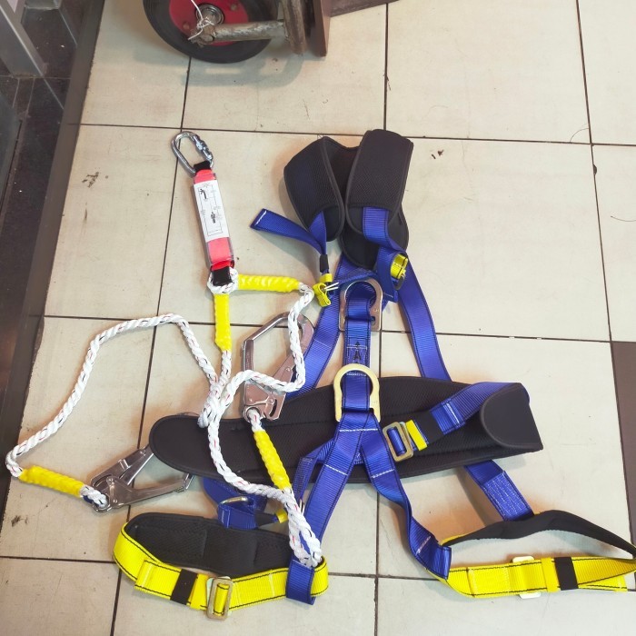 Jual Jual Full Body Harness Haidar + Double Lanyard Absorber Big Hook | Shopee Indonesia