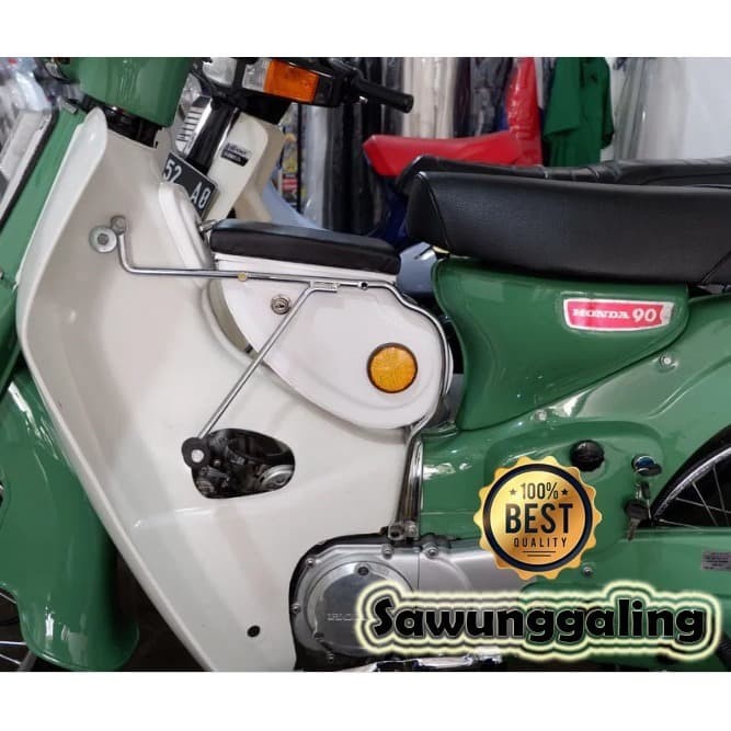 Jual BOX TOOLBOX BONCENGAN ANAK TENGAH HONDA C 70 50 90 C70 C50 C90 PISPOT | Shopee Indonesia