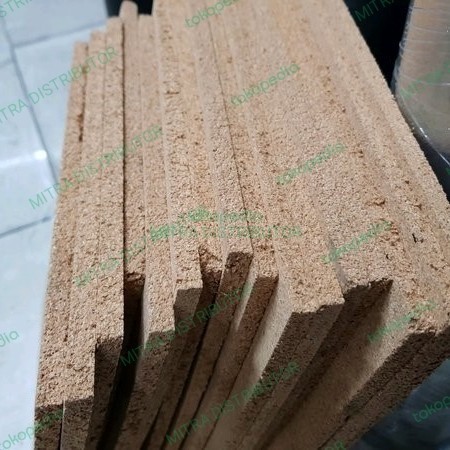 Jual TERBARU! Mading Cork Sheet Gabus Patah Lembaran Karet Isolasi ...