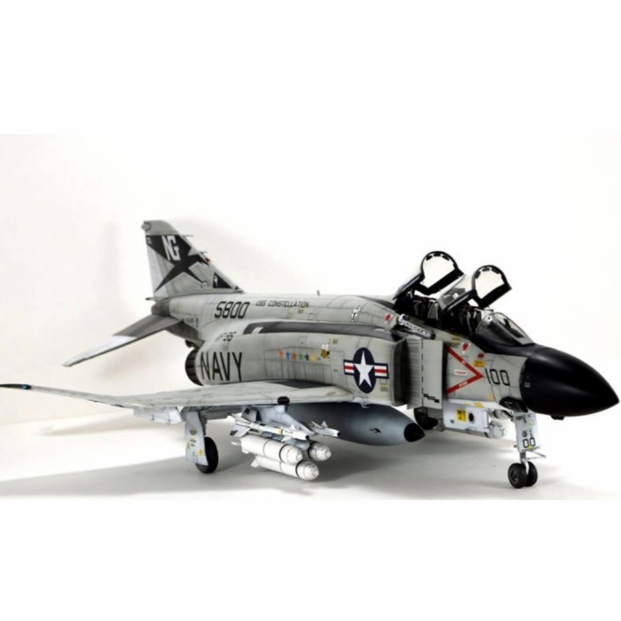 Jual TAMIYA 60306 McDonnell Douglas F-4J Phantom II | Shopee Indonesia