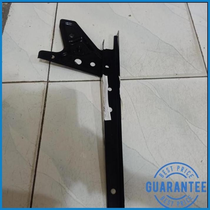 Jual | TR | TIANG LOK KAP MESIN ALL NEW YARIS 2018 UP ORIGINAL | Shopee ...