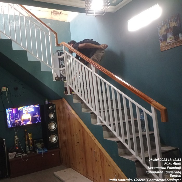 Jual reling tangga minimalis pegangan kayu | Shopee Indonesia