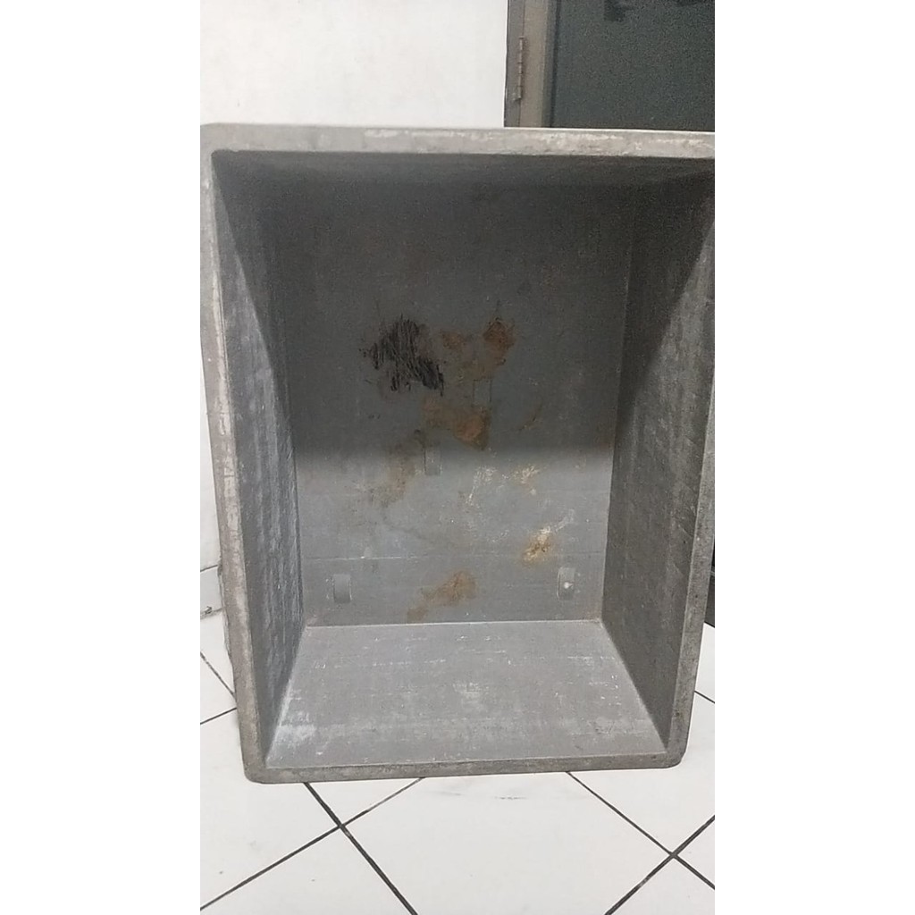 Jual Container Rapat 7006 P84xL63xT37,5cm Rabbit (Ada Roda) | Shopee ...