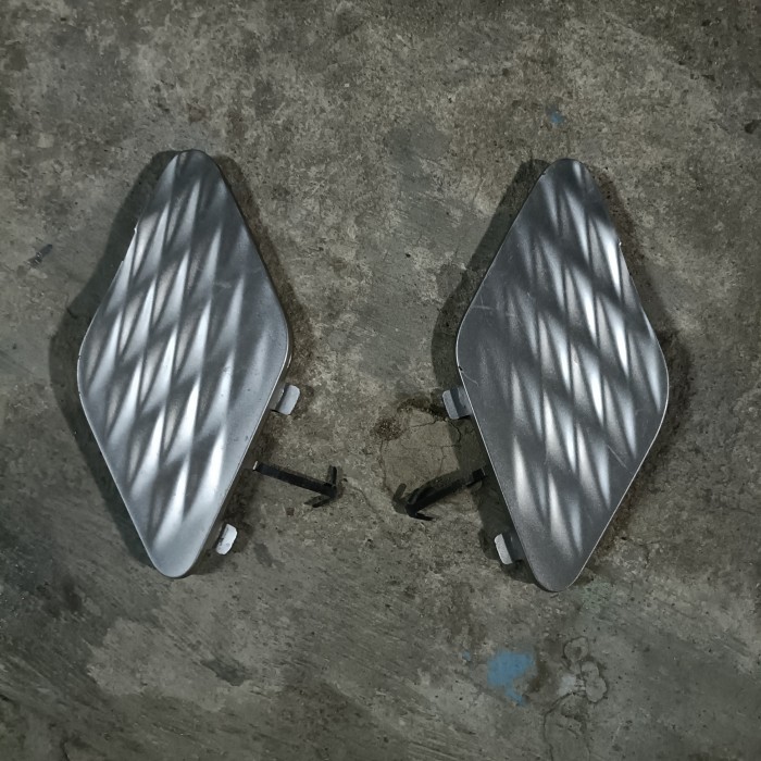 Jual Tersedia Tutup Toing Bodykit Innova Zenix | Shopee Indonesia