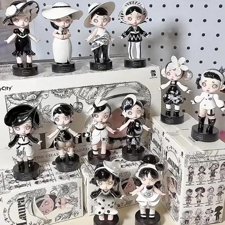 Jual whole set 12 box toycity lovely black and white series laura blind ...