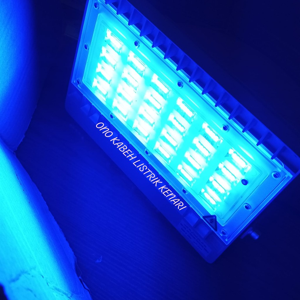 Jual KAP SOROT FLOOD LIGHT BIRU BLUE CHIP PHILIPS 50W 50 WATT SMD LAMPU ...