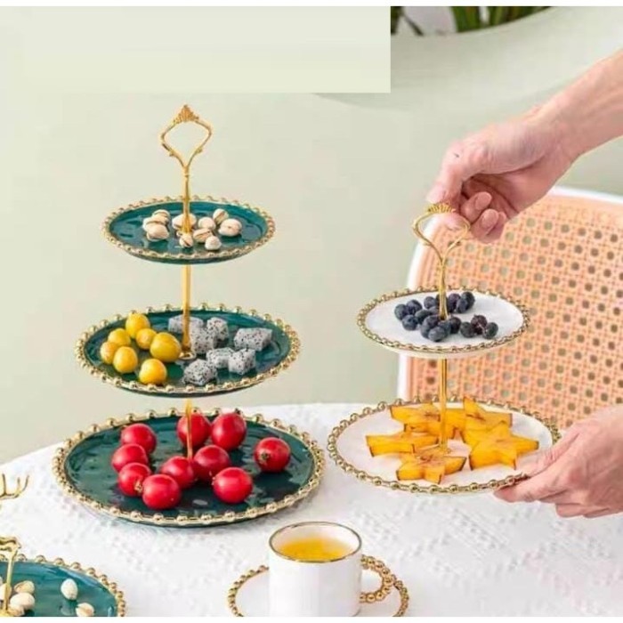 Jual Produk Ready Premium Gold Cake Tier / Rak Susun Kue Roti 3 tingkat / Piring Kue | Shopee ...
