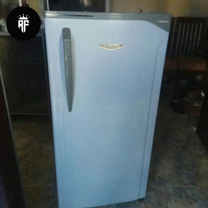 Jual LEMARI ES/KULKAS TOSHIBA GLACIO 1 PINTU. | Shopee Indonesia