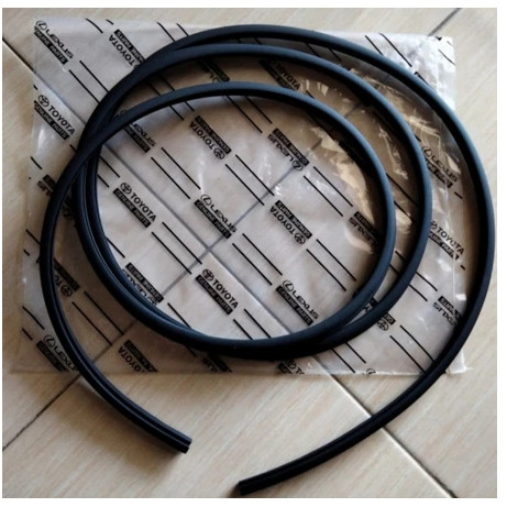 Jual KARET KACA DEPAN / KARET KACA MUKA HILUX SC 2005-2015 ORIGINAL ...