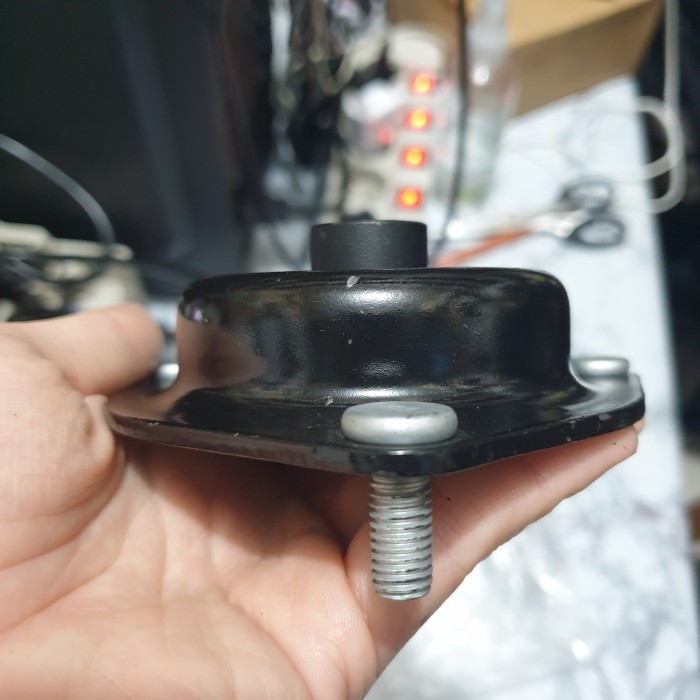 Jual Terbaik Sentra Sunny Gl Neo N16 Support Shock Breaker Insulator ...