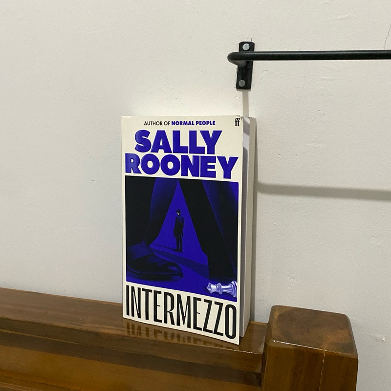Jual Intermezzo by Sally Rooney (Paperback UK) | Shopee Indonesia