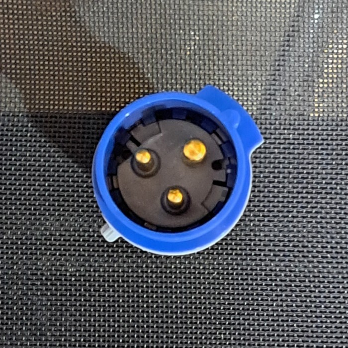 Jual Legrand Connector Socket / Plug Surface Mounting 1 Phase 3 Pin 16 ...