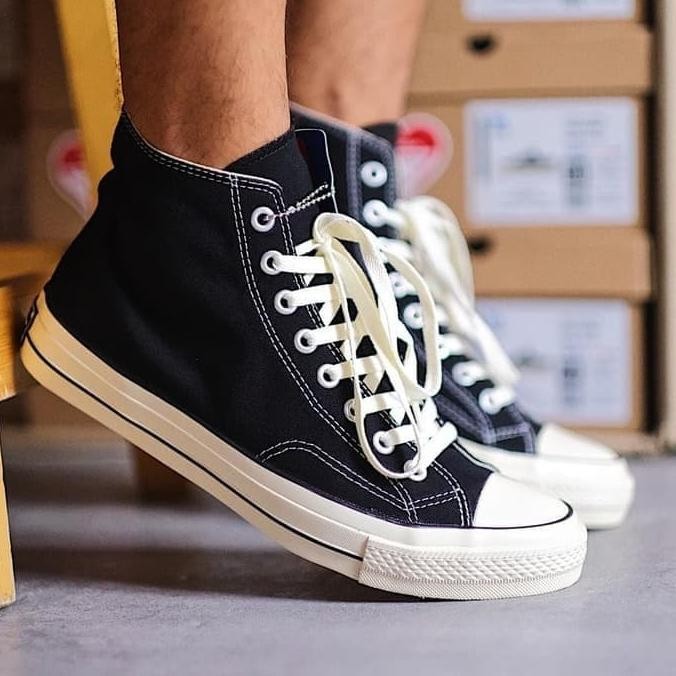 Jual Sepatu Ventela BTS 70s High Black Natural Original | Shopee Indonesia