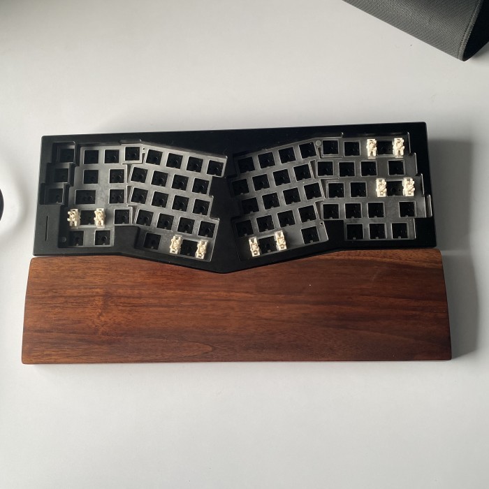 Jual Wrist Rest Weikav Record Alice Keyboard Wrist Palm Wrist Pad ...