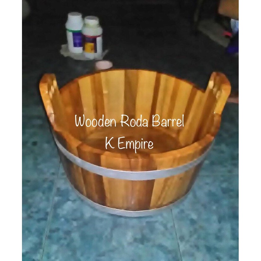 Jual PROMO! Ember kayu / barrel / gentong / pet / rendam kaki / spa | Shopee Indonesia