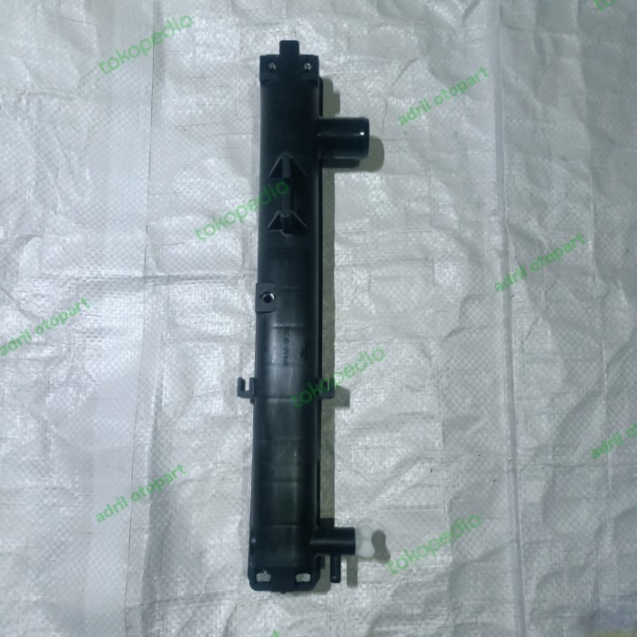 Jual Hemat Lowertank Tutup Bagian Bawah Radiator Forklift | Shopee ...