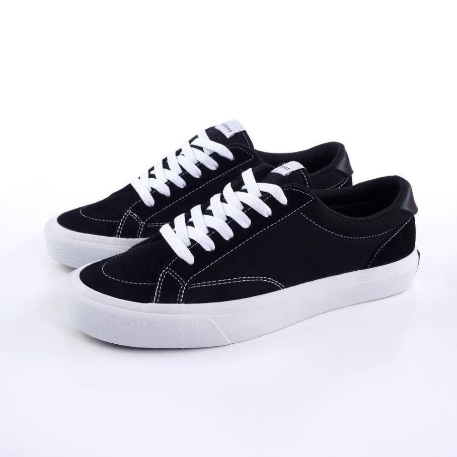 Jual adr sepatu sneakers moos footware ox venus black white | Shopee ...