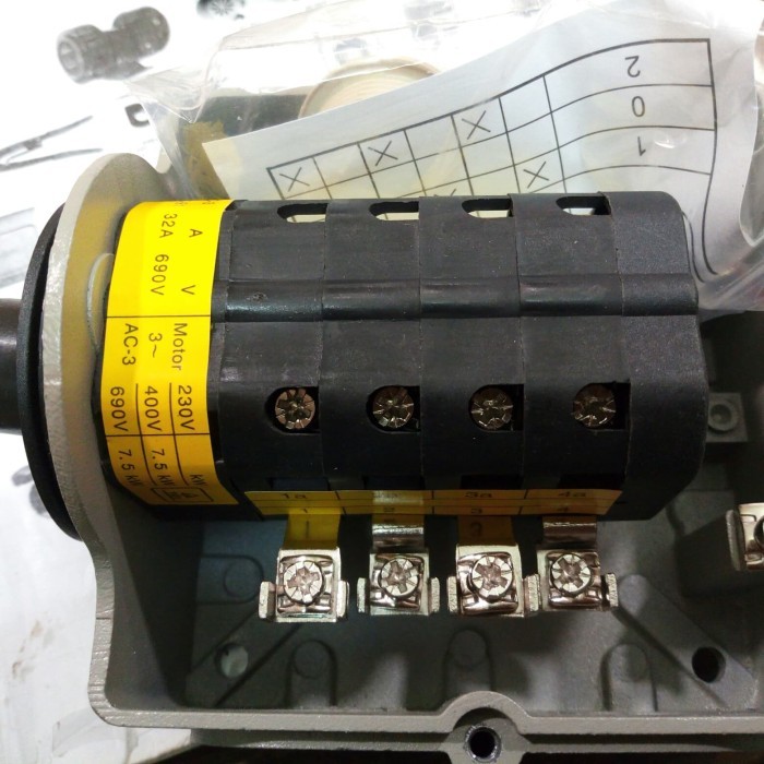 Jual Change Over Switch / Cos / Ohmsaklar 32A 4P Klar Stern | Shopee ...