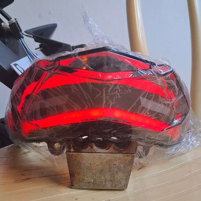 Jual Stoplamp lazy vario 125/150 led old | Shopee Indonesia