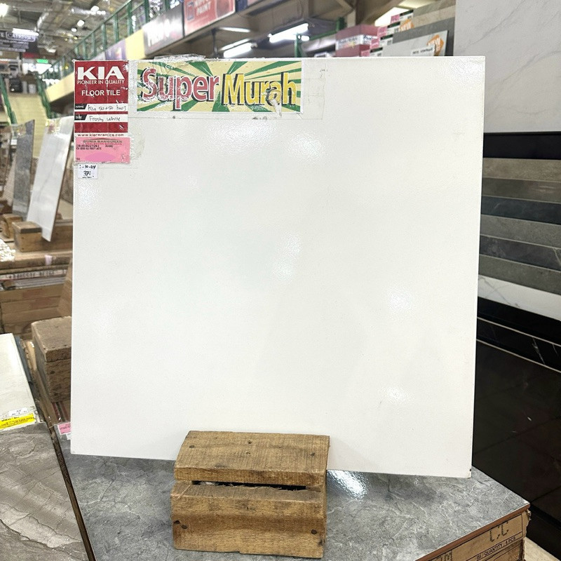 Jual Keramik Putih Polos KIA Frosty White 50x50 Keramik Glossy ...