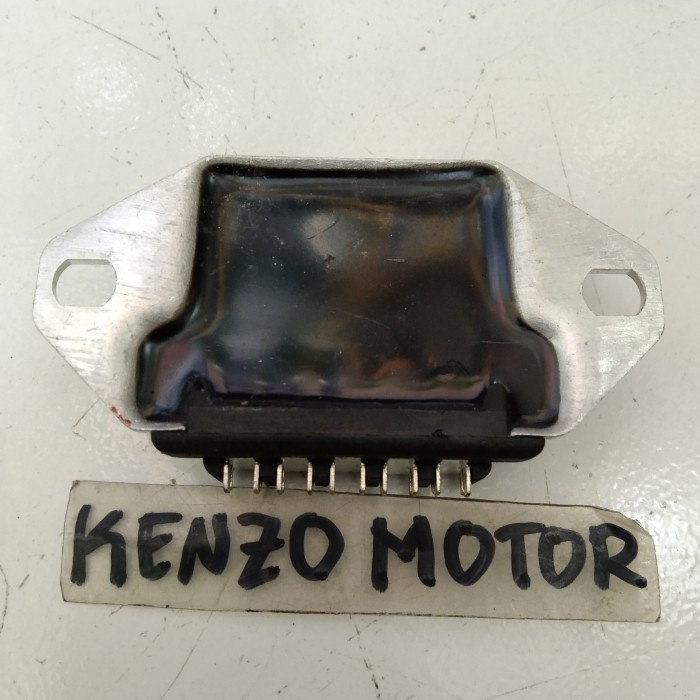 Jual Ic Regulator Only Dinamo Strom Alternator Dyna Dynasaurus 24 V ...