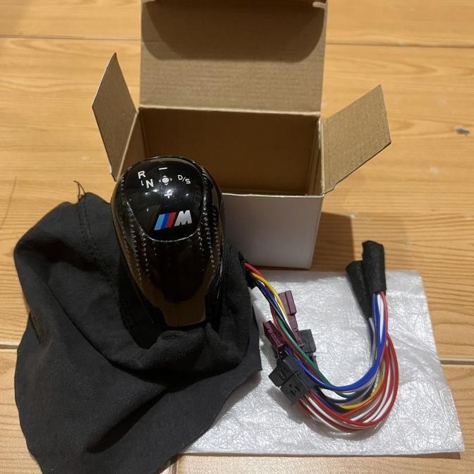 Jual Tersedia! Shift Knob M5/M3 Carbon Smg Pemakaian Untuk Bmw E46,E90 ...