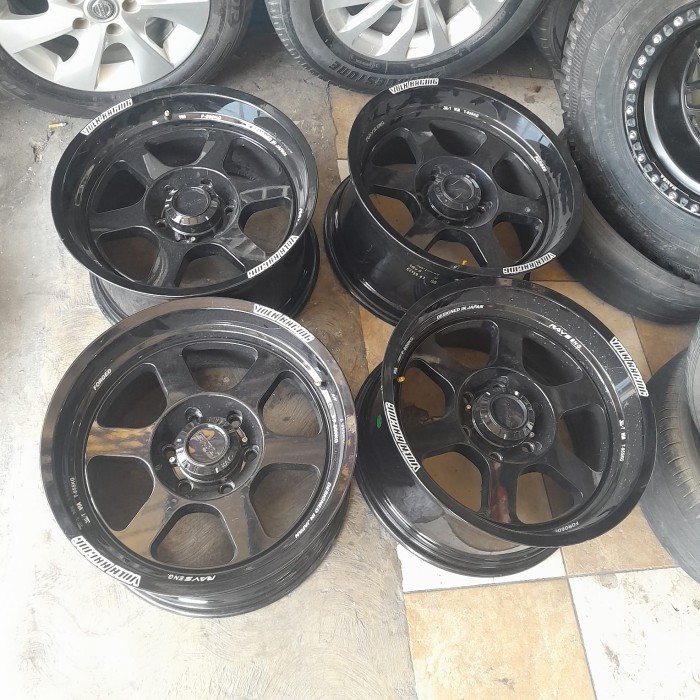 Jual VELG MOBIL SECOND VOLK RAYS RING 18 LEBAR 9 PCD 6X139.7 ET 0 BLACK | Shopee Indonesia