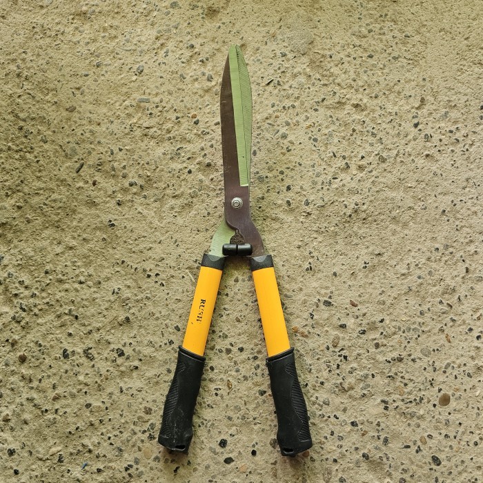 Jual *****] Gunting rumput tangan dua gg Karet / Gunting Pagar Gunting ...
