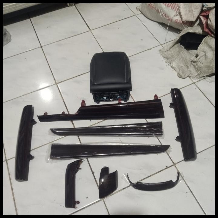 Jual BEST DEAL WOOD PANEL TOYOTA INNOVA REBORN MODEL VENTURE ORIGINAL ...