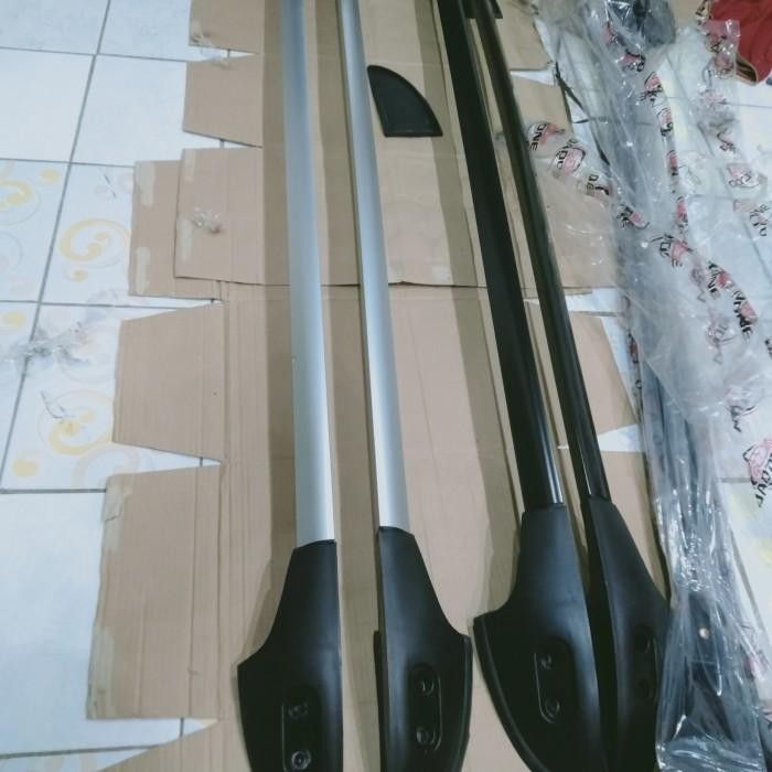 Jual roof rail mobil kijang Innova Inova rak barang Inova Premium ...