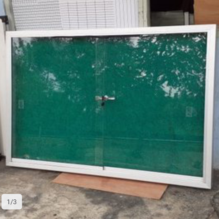 Jual papan Mading informasi kaca gantung UK.90x120 | Shopee Indonesia