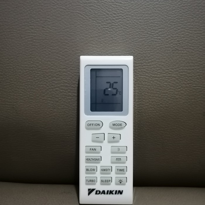 Jual remote ac daikin | Shopee Indonesia