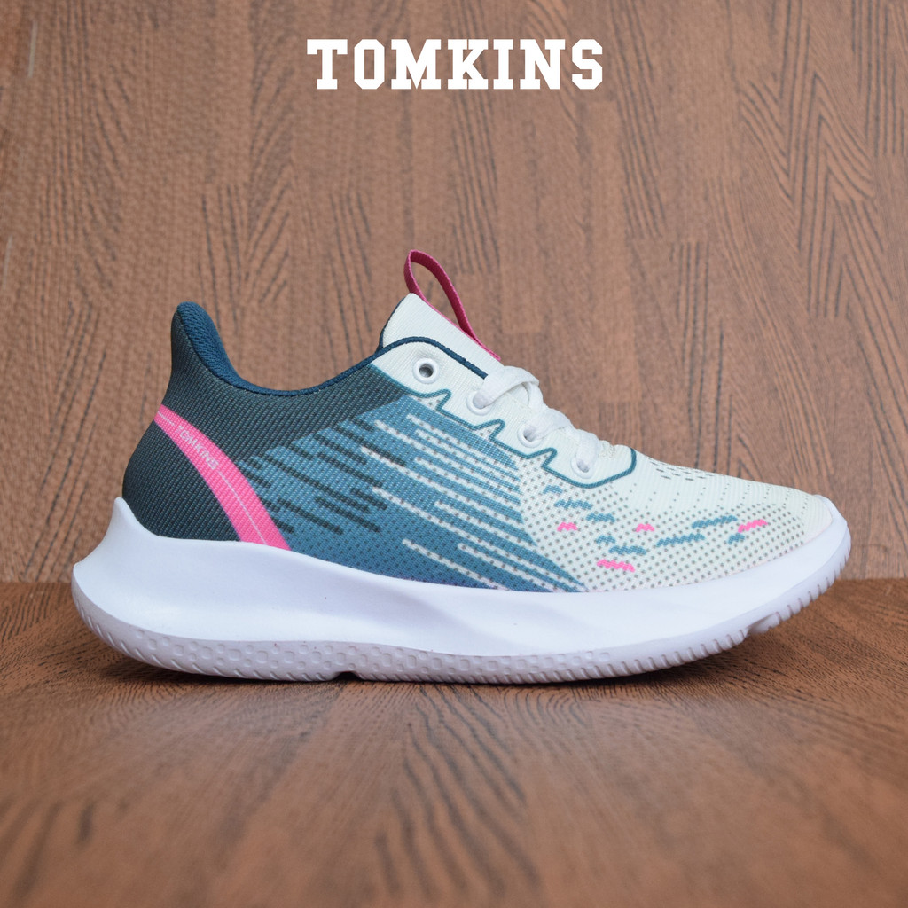 Jual TOMKINS Axel - Putih Merah Muda Sepatu Olahraga Wanita | Shopee ...